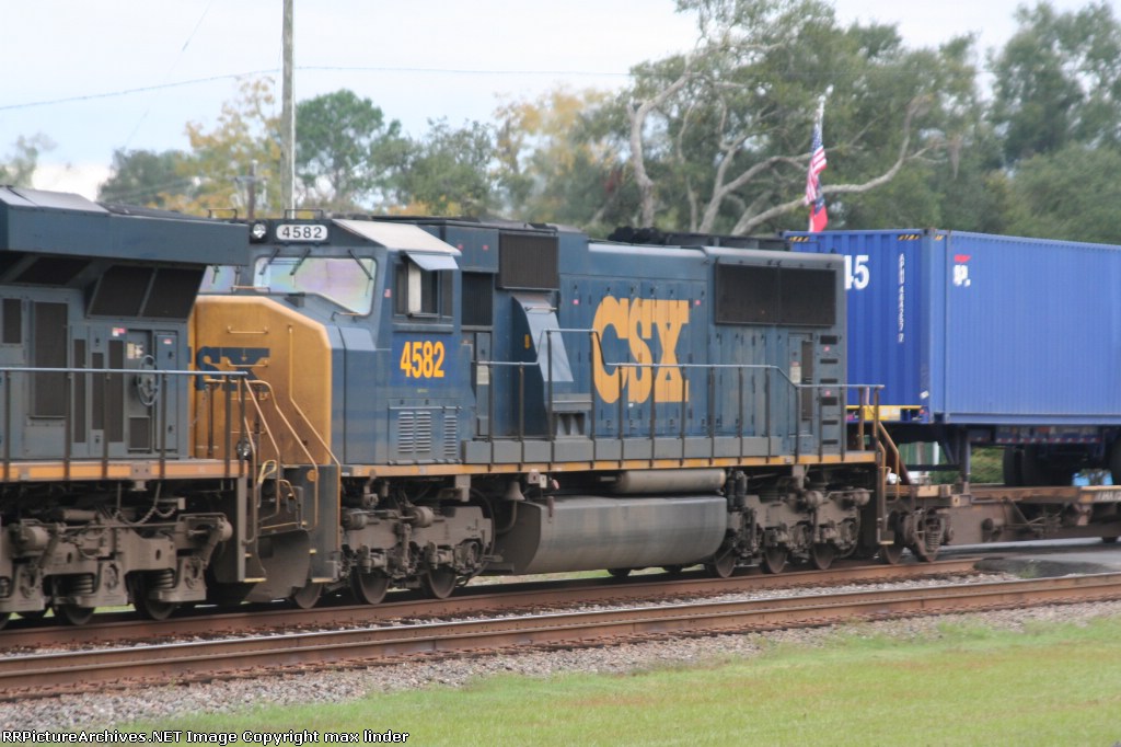 CSX 4582